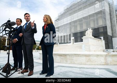 Oregon Attorney General Dan Rayfield is seen in taxicab in Washington ...