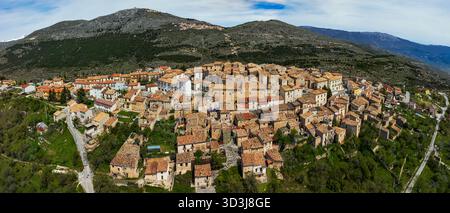 Castelvecchio Calvisio, medieval village in the Gran Sasso Natural Park ...
