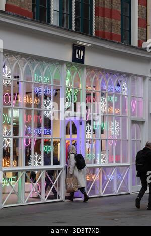 The first standalone Gap store for 4 years has opened in Covent Garden ...