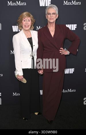 Dolores Nemiro and Jamie Lee Curtis at the WIF 2025 Award Ceremony at ...