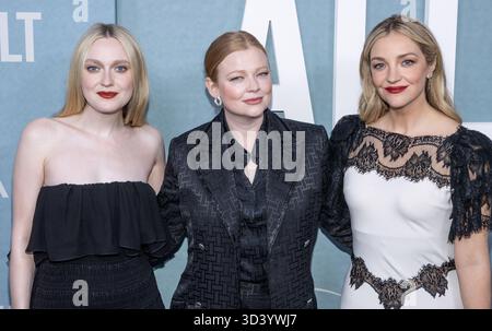 Dakota Fanning, Sarah Snook and Abby Elliott attend Peacock's 'All Her ...