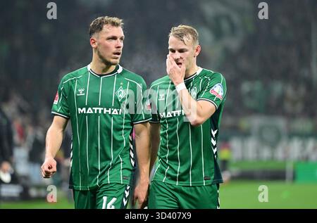 from left: Senne Lynen (Bremen), Felix Nmecha Dortmund, January 13 ...