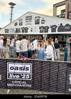 Oasis Live 25 tour, Sydney Accor Stadium Stock Photo - Alamy