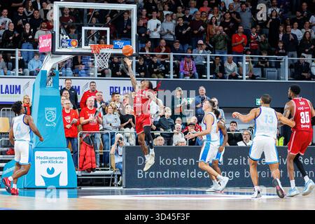 Cobe Williams (BMA365 Bamberg Baskets, #24), Kevin McClain (MLP ...