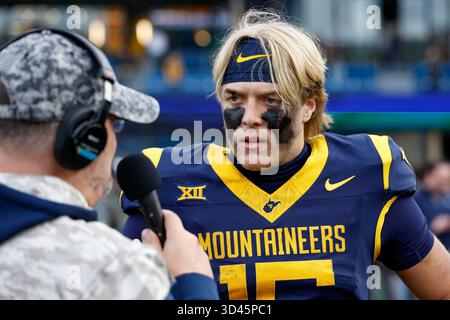 West Virginia quarterback Scotty Fox Jr. (15) passes against Texas Tech ...