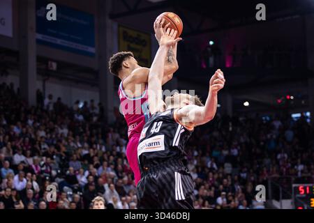 Alijah Comithier (Telekom Baskets Bonn, #02), Bryce Brown (Ratiopharm ...