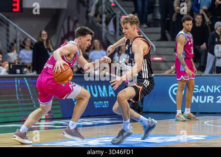 Tobias Jensen (ratiopharm ulm, #07), Stefan Jovic (FC Bayern, #16 ...