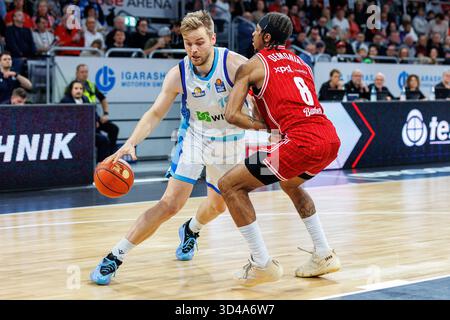 Demarcus Demonia (BMA365 Bamberg Baskets, #08), Sid-Marlon Theis ...