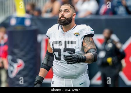 Jacksonville Jaguars guard Patrick Mekari (65) enters the field before ...