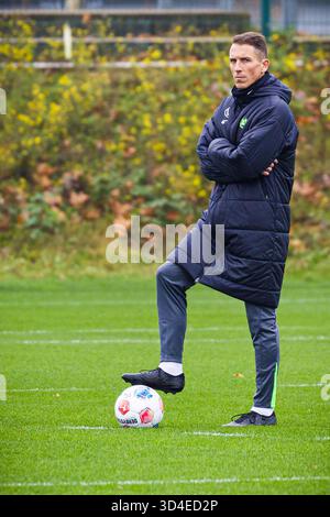 Interim coach Daniel Bauer (Wolfsburg) Wolfsburg, November 22, 2025 ...
