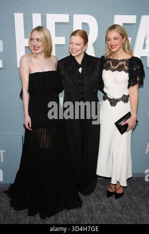 All Her Fault Sarah Snook & Dakota Fanning Stock Photo - Alamy