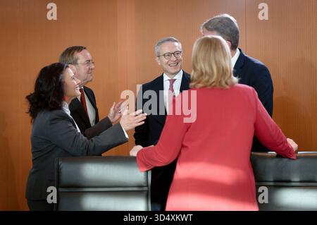 Wolfram Weimer and Boris Pistorius in the 43rd session of the 21st ...