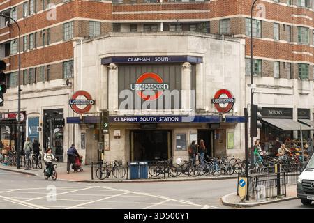 Clapham South London Underground Station Stock Photo - Alamy
