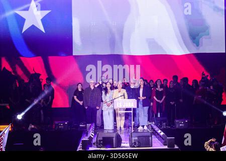 Supporters of presidential candidate Jeannette Jara, of the Unity for ...