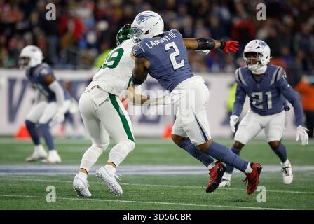 New England Patriots Harold Landry III (2) in action during an NFL ...