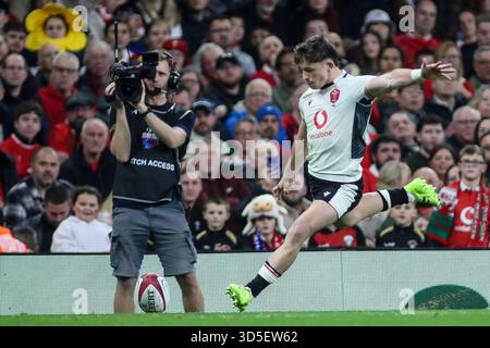 Wales' Dan Edwards during the Quilter Nations Series match at ...