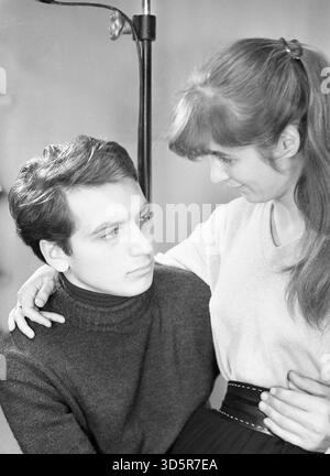 Manfred and Lucie at the FOF Berlin 1961 [automated translation] Stock ...