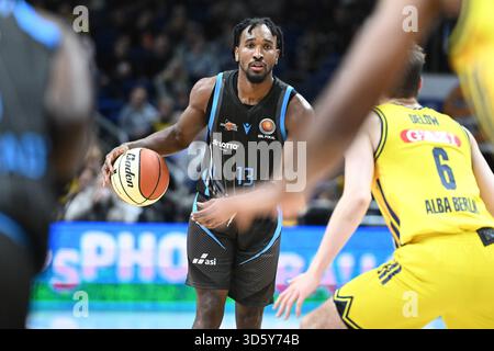 Keith Braxton (Science City Jena, #13) GER, BBL, Frankfurt Skyliners vs ...