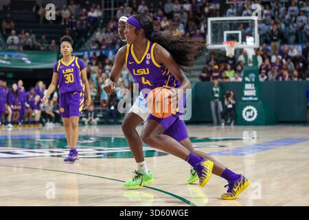 LSU Tigers guard Flau'Jae Johnson (4) blocks Morgan State Lady Bears ...