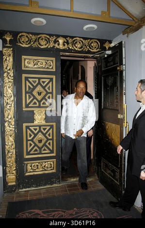 13 December 2025 - Los Angeles, California - Peta Murgatroyd,. Los ...