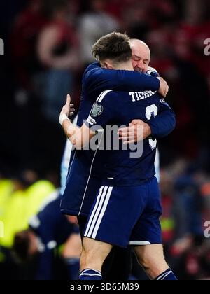Scotland manager Steve Clarke and Kieran Tierney during a training ...