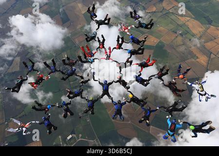 British Sequential Skydiving Record Over Langar Airfield Stock Photo ...