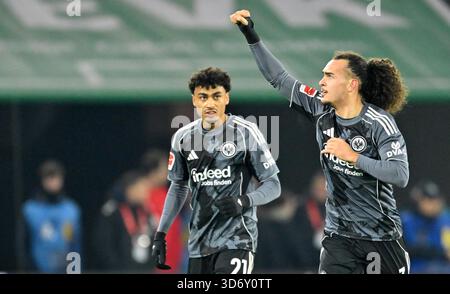 from left: Nathaniel Brown, Arthur (Leverkusen) Frankfurt, January 31 ...