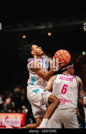 Jeff Garrett (Bonn), Telekom Baskets Bonn vs Bamberg Baskets ...