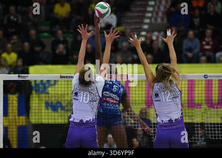 Merit Chinenyenwa Adigwe ( Prosecco DOC A.Carraro Imoco Volley Stock ...