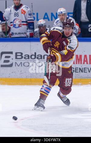 Tim Bozon (94 Geneve-Servette HC) portrait (headshot/close up) during ...