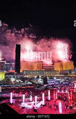 Circuit atmosphere - fireworks at the end of the race. 07.12.2025 ...