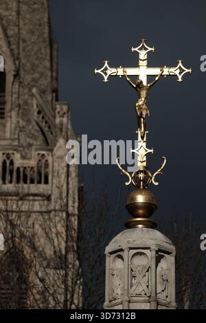Lancaster Gate Cross Stock Photo - Alamy