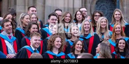 University of Edinburgh graduates pictures before their graduation ...
