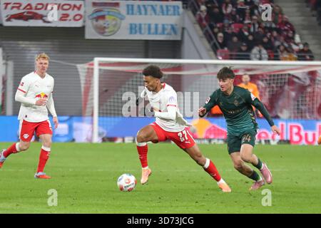 Tidiam Gomis (27, RB Leipzig) during warm-up. LEIPZIG, GERMANY ...