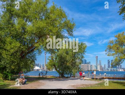 Toronto skyline from Centre Island Stock Photo - Alamy