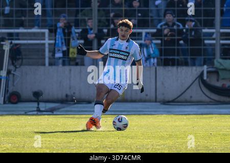 Sean Dulic (TSV Munich 1860, #25), Thore Jacobsen (TSV Munich 1860, #05 ...