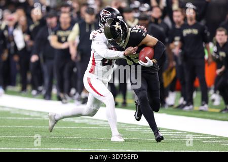 Atlanta Falcons place kicker Zane Gonzalez (45) runs off the field ...
