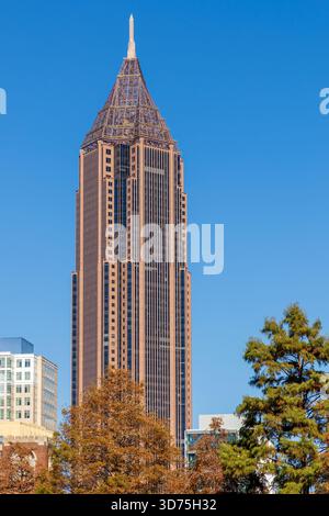 The Atlanta, Georgia skyline on a sunny day Stock Photo - Alamy