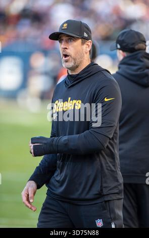 Pittsburgh Steelers quarterback Aaron Rodgers (8) passes against the ...
