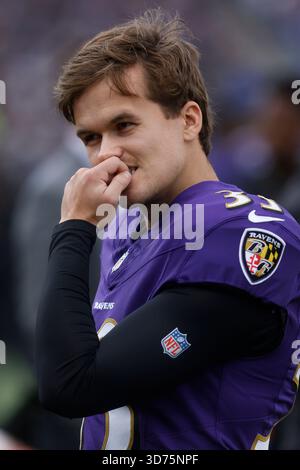 Baltimore Ravens place kicker Tyler Loop (33) warms up before an NFL ...