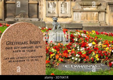 The grave of Greyfriars Bobby who reportedly spent 14 years guarding ...