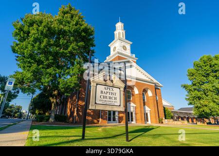 Apex Baptist Church Exterior Front Entrance Building Architecture At ...