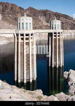 Hoover Dam, Location: Boulder City NV, Architects: Gordon Kaufman and ...