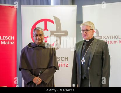 Joshy Pottackal and Peter Kohlgraf at the bishop consecration of Father ...