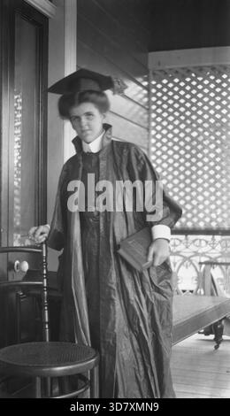 Fashion: A lady in graduation hat and cloak. USA. 1920. From a ...
