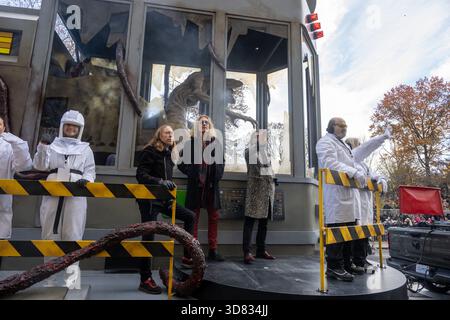 Foreigner band members ride Upside Down Invasion: Stranger Things by ...