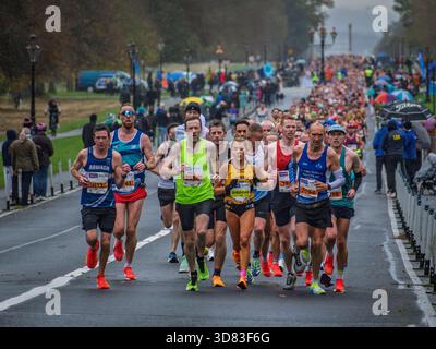The 2025 Dublin City Marathon on Chesterfield Avenue in the Phoenix ...