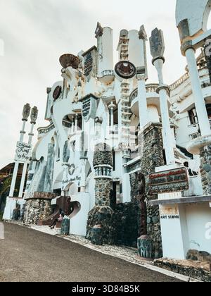 Castillo Mundo King in Sosúa, Dominican Republic, a surreal art museum ...