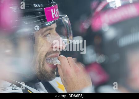 Bern, PostFinance Arena, NL: SC, USA. 16th Jan, 2026. Bern - HC Lugano ...