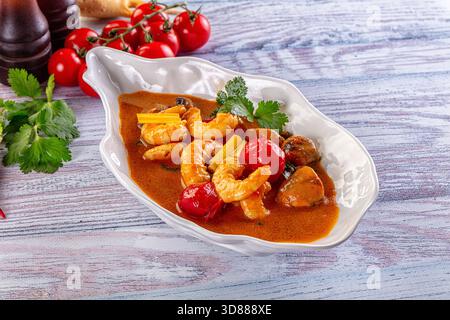 Coconut Thai Tomyum soup with prawns Stock Photo - Alamy